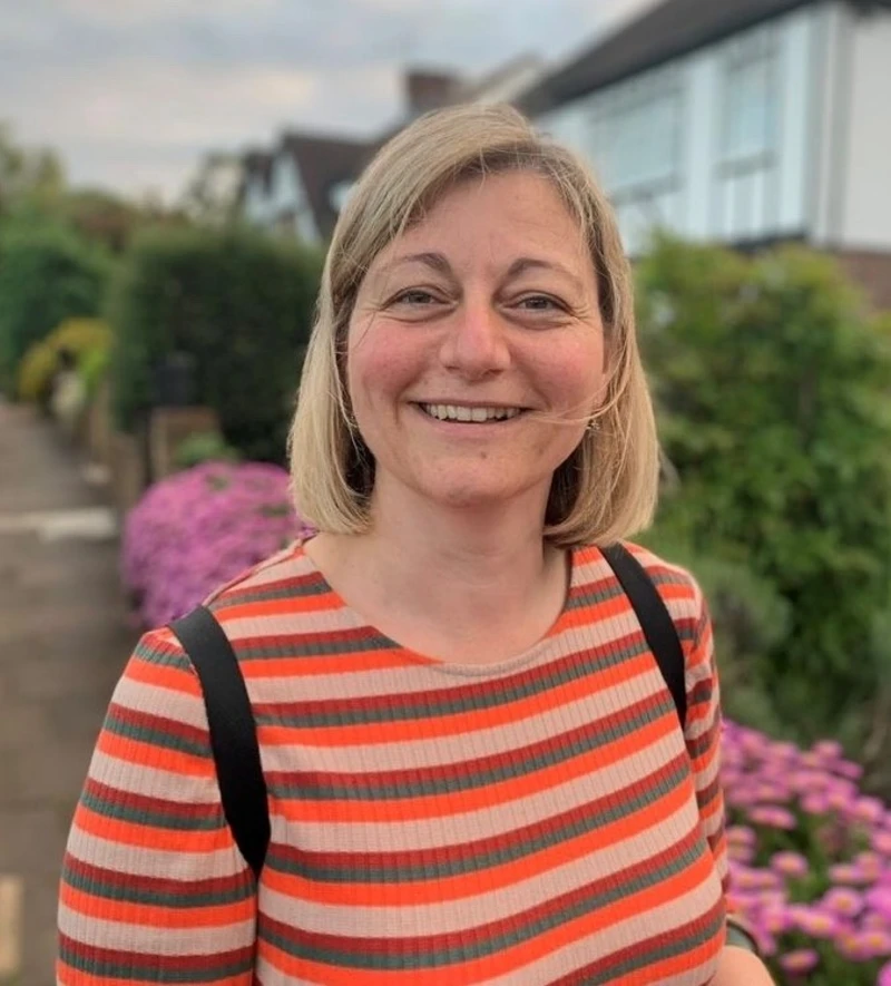 Primary school Teacher switches 20 year career to take on life changing ...